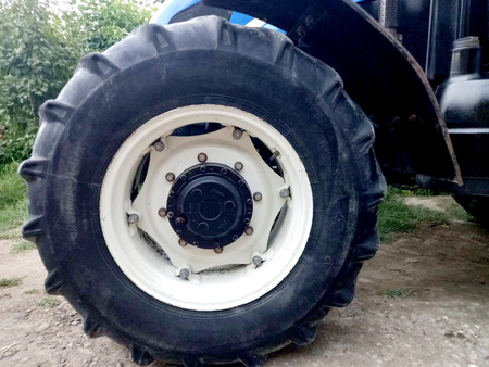 New Holland td5 ga oldi orqa balon saotiladi