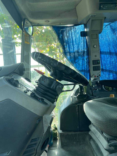 Claas arion 630c sotiladi.
