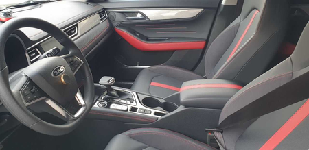 Jac J7 qora full redline sotiladi.