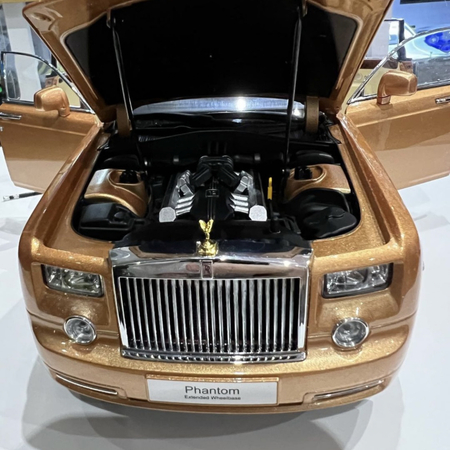 Модел 1:18 Mersedes Brabus 850