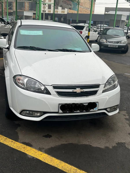 Chevrolet jentra 2020 srochna sotiladi