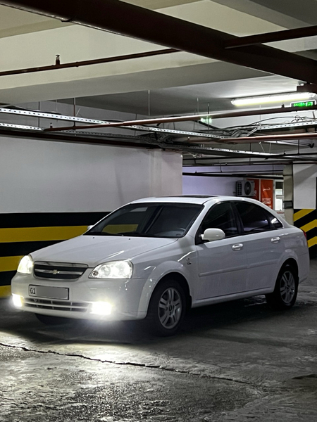 •Lacetti 3 AT 2010•