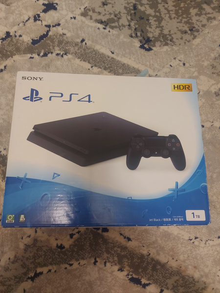 Playstation 4 slim 1 TB Новый с коробкой