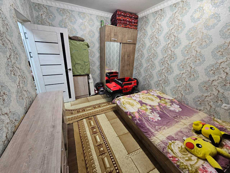 2 Сотихли Намунали уй коттеджи сотилади! +2 сотих бог килишга ери бор.