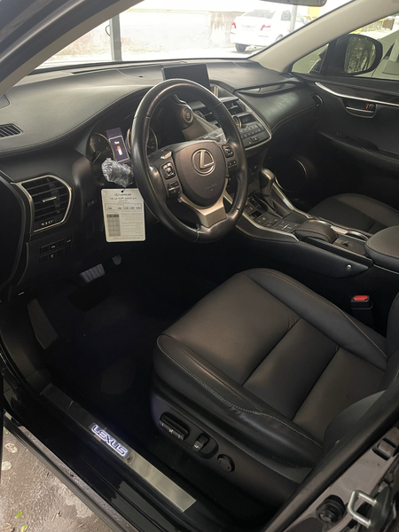 Lexus NX 200T 2017г Новый!