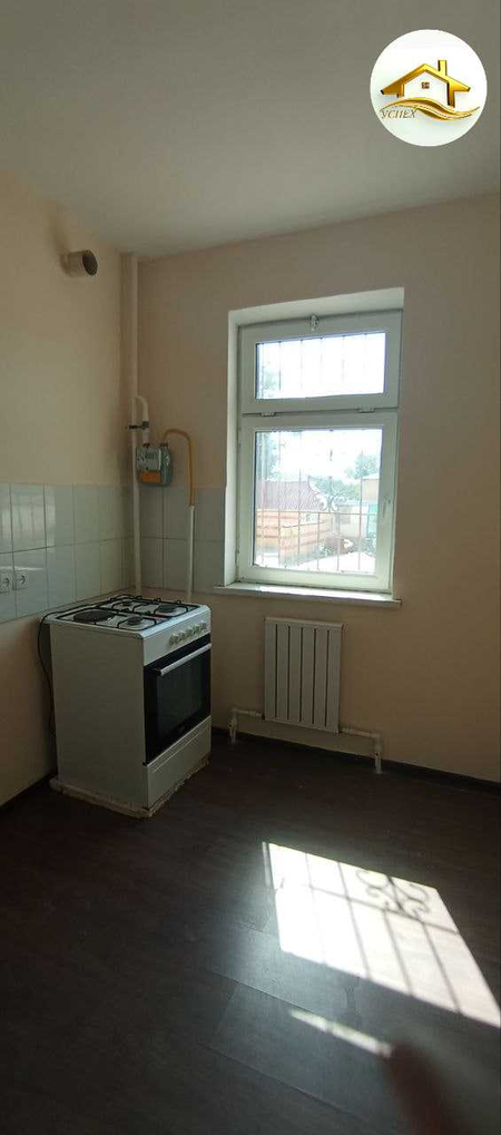 СРОЧНО продаётся 2Х КОМ на 4 этаже ор р ОВИР