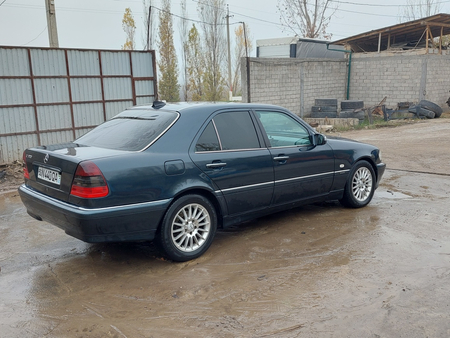 Mercedes benz w202