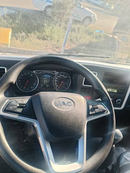 Jac J3 gruzavoylari sotuvda tayyor