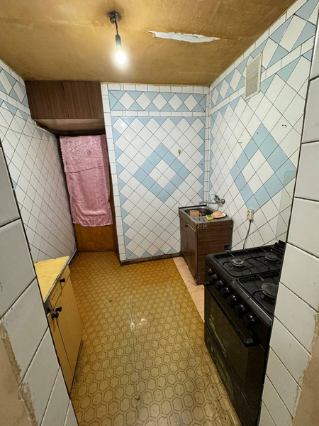 Чилонзор 22 квартал. 3/3/4 68м². Без ремонт бал 2*6. Кирпичный дом