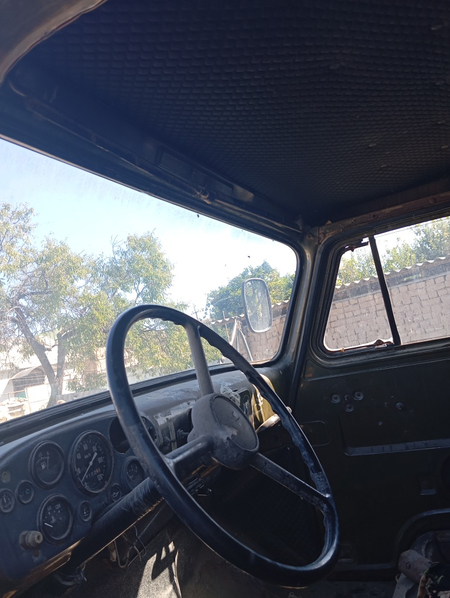 Gaz 52 srochna sotiladi bez dakement