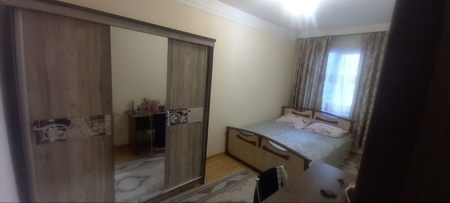 Продается 2-комнатная квартира, переделанная в 3-комнатную, в Юнусабад