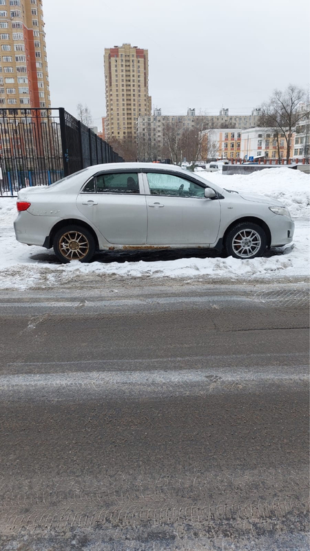Продам Тойоту Короллу