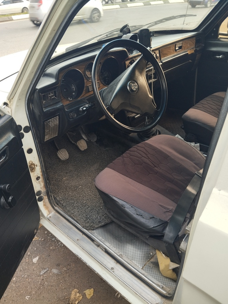 Volga 31029 yuk picap sotiladi