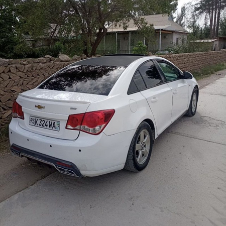 Chevrole cruz sotiladi abmen ham bor