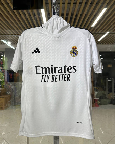 Futbol forma sifat Lux Mega skidka