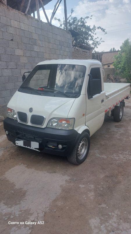 Dongfeng Labo 2012yil