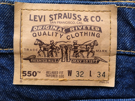 VINTAGE 1994 Made in U.S.A. LEVI'S® 550™ Orange Tab™ Jeans — W32 L34