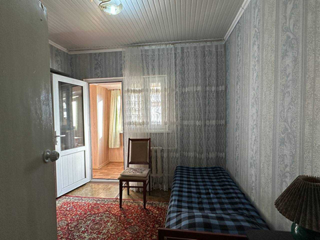 Продаётся 3/4/4\\n\\nБанковский дом, кирпичный\\nулица Нукус ор.бывш.Гламур