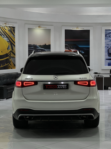 Mercedes Benz GLS580