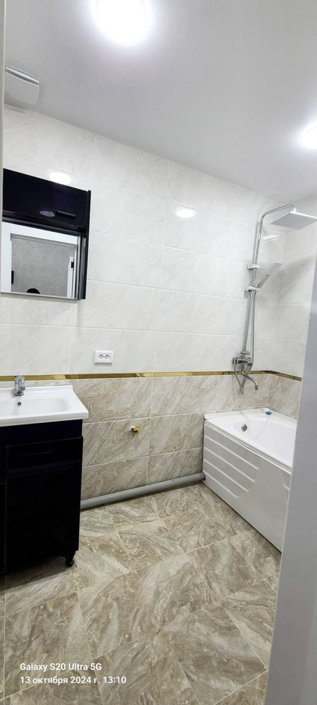 Sumda liftlik domdan 3 xonali uy sotiladi