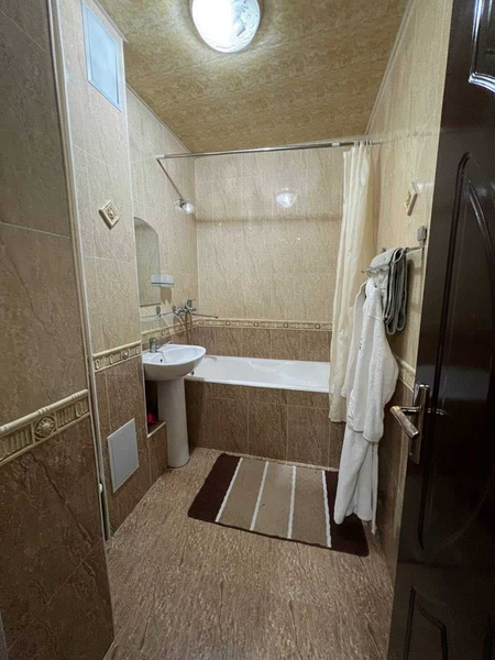 Сдаётся квартира 3/8/9 ориентир м. Ойбек ID: 54144