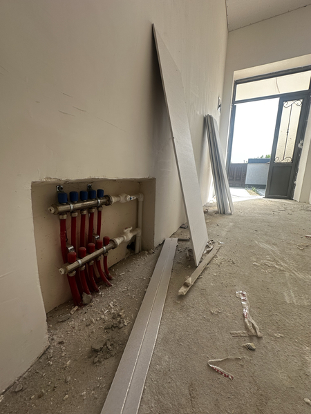 Продам дом коттедж Кибрай Салар от ТТЗ диадоры 3 км 2-3 сотки кирпичнй