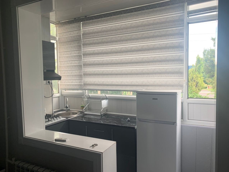 Продается 1 ком. возле метро Б.И.Й. Есть арендатор 450$