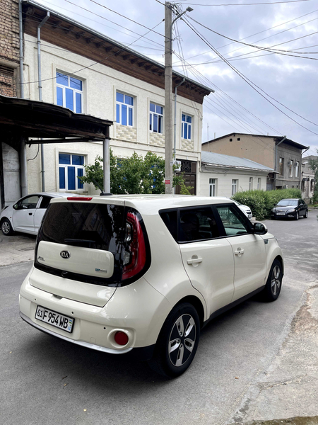 Kia Soul 2017 Электромобил зур холатда