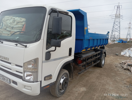 Isuzu samosval 2018 yil