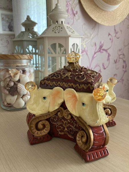 Керамическая шкатулка для украшений