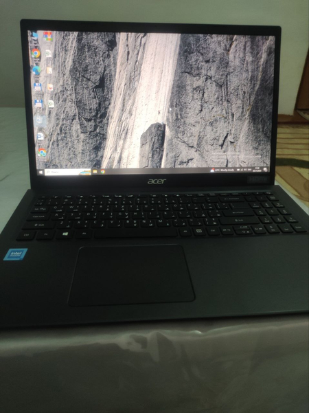 Acer Extensa 15 .