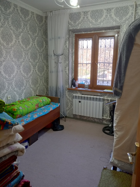 Продаю 5 ты комнатная квартира на яккасарайе