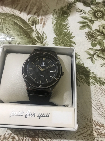 Продаются часы Hublot