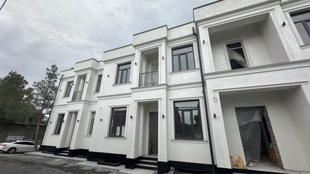 Продаются Таунхасы на Циолковского 4 шт 1,5 сот 5 ком