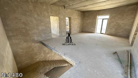 №1480 gufik avitsenada kotedj sotiladi