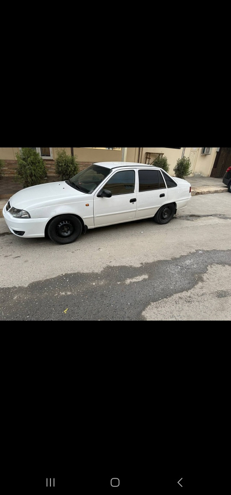 Nexia 2 vikupga beriladi.  Boshlaĝich 1000$