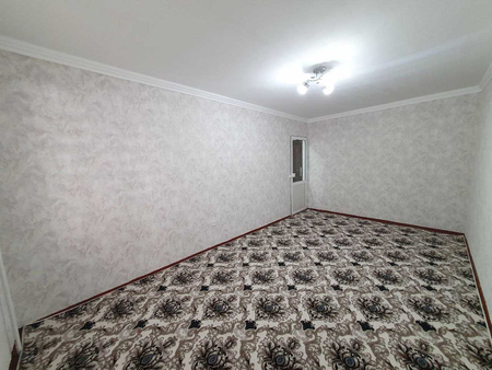 1х комнатная квартира на 1 этаже 35кв/м, в Самарканде