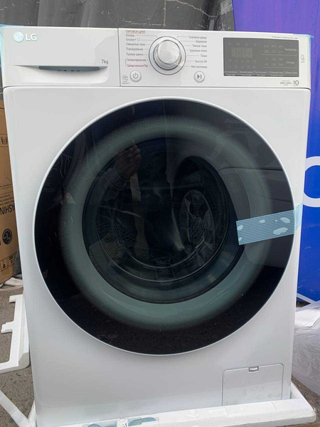 Стиральная машина  LG 7 кг F2V5HS0W с  Интеллектуальной системой