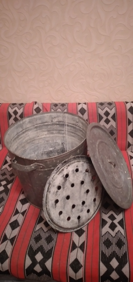 Продается оцинкованный бак