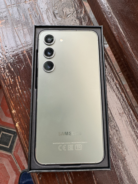 Samsung galaxy s23 256gb