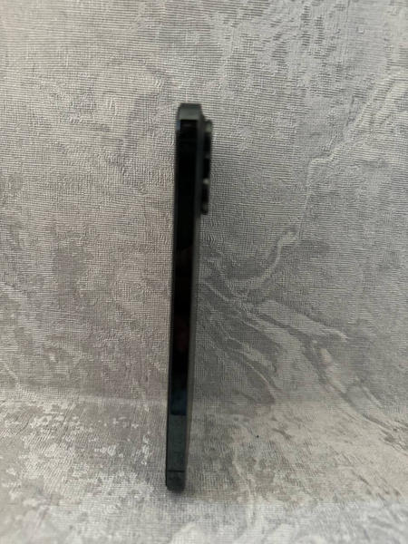 I phone 13 pro max 512GB green