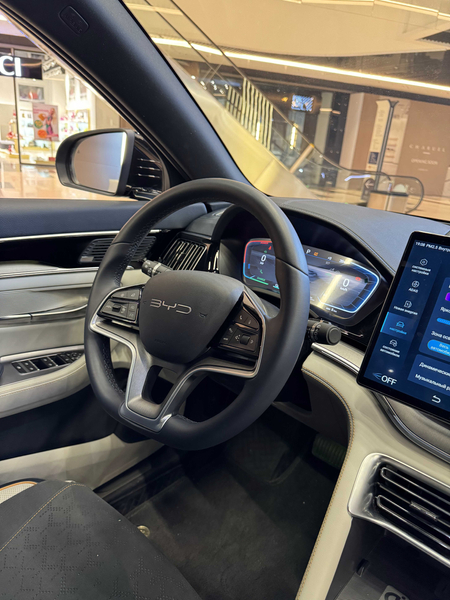 BYD SONG PLUS EV CHAMPION ( 605 km Flagship )