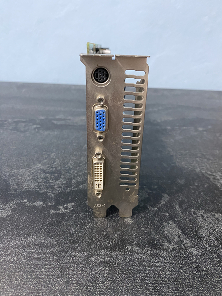 Видеокарта GF8600Gt 512Gb