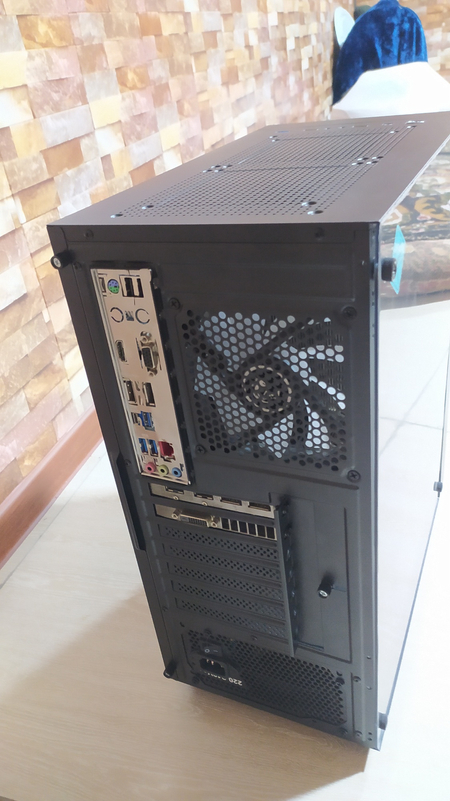 Игровой компьютер i5 12400f, b760 RX 570, 16 ОЗУ