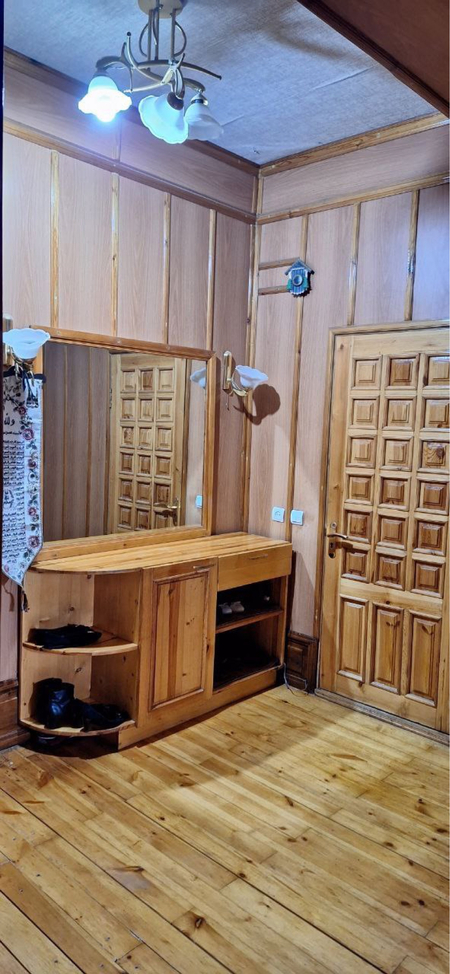 Своя 3 комнатная квартира ( банковский дом)