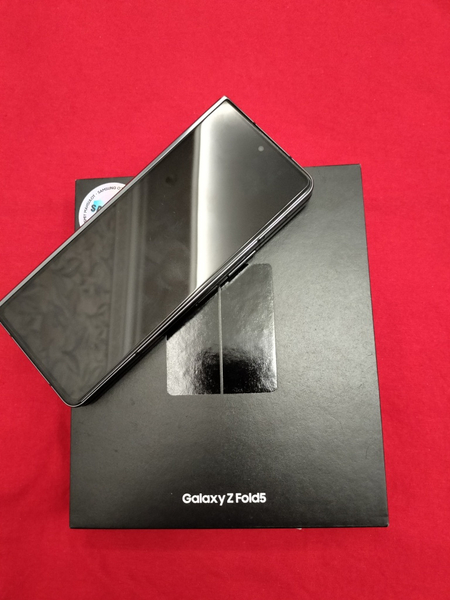 Samsung galaxy z fold 5