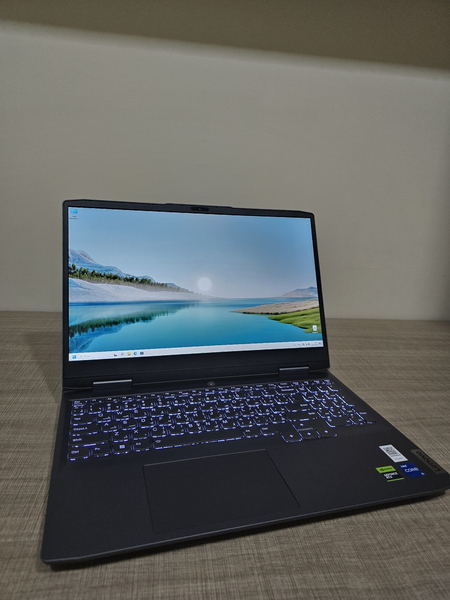 Lenovo Loq I5 RTX2050 16gb ddr5 1,5tb ssd