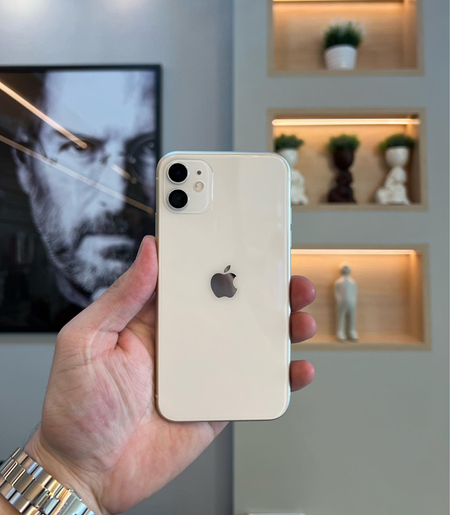 iPhone 11 64gb white