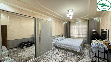 Назарбек Харакатда файзли ховли сотилади. NR494/35