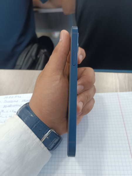 Iphone 12  64 gb